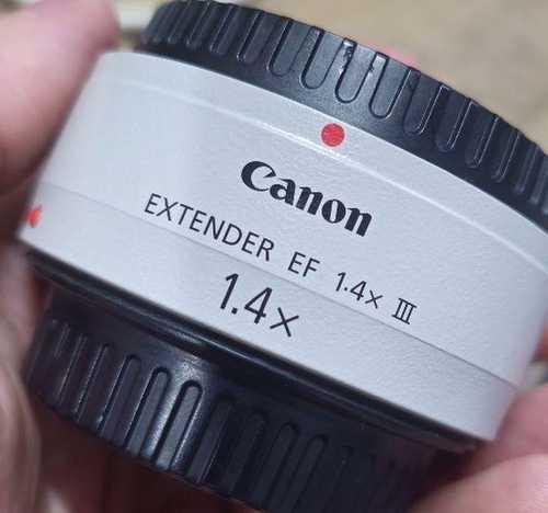 Телеконвертер Canon Extender EF 1.4x III