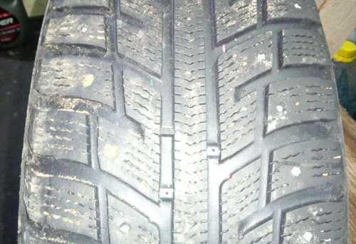 Kumho I'Zen KW15 215/65 R16 98T