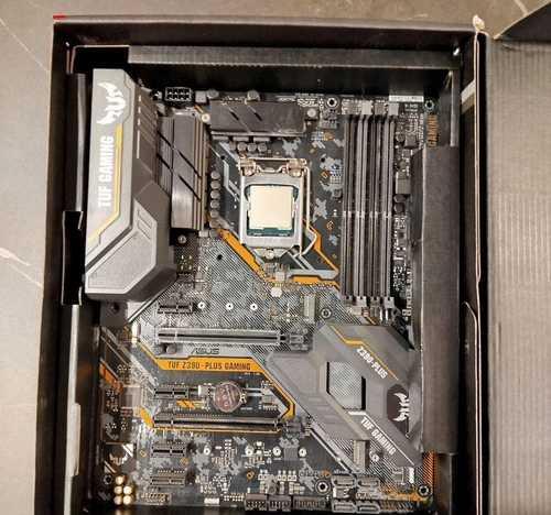 Материнская плата asus TUF Z390-plus gaming