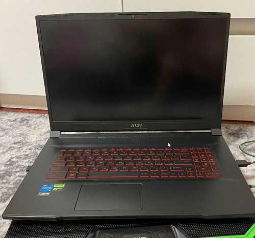 Ноутбук MSI Katana 17.3 GF76 11UC-895XRU