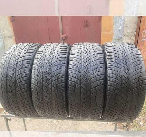 Vredestein Giugiaro 225/40 R19