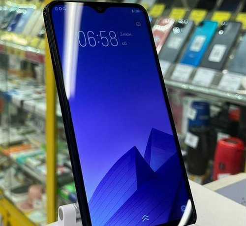 Смартфон Vivo Y95 4/64GB (чёрный)