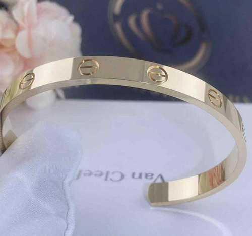 Золотой браслет Cartier Love