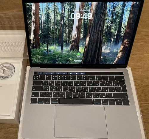 Apple MacBook Pro 13-inch 16gb, 256gb