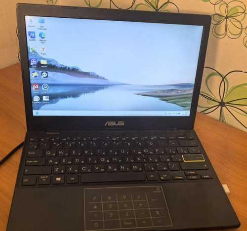 Asus L 210/Celeron 4020/4 ddr4/128 ssd