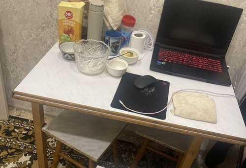 Кухонный стол раскладной и стулья