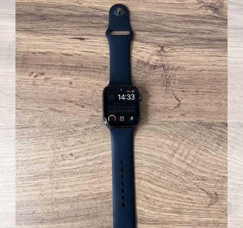 Смарт-часы Apple Watch SE 44mm