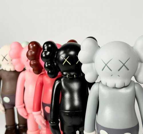 Фигурка Kaws