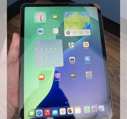 iPad pro 11 256 gb WI-FI   Cellular с клавиатурой