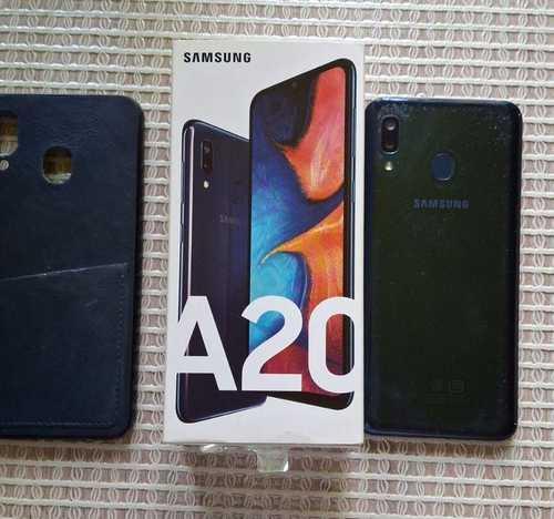 Samsung Galaxy A20, 3/32 ГБ