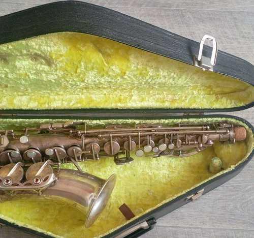 Саксофон учебный Amati б/у