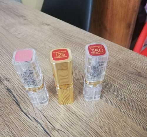 Помады Loreal Paris Color Riche