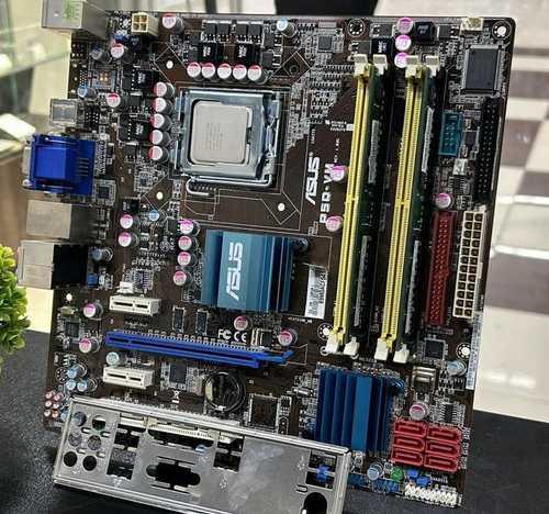 Asus P5Q-VM   Core 2 Duo   2 x 2 Гб DDR2