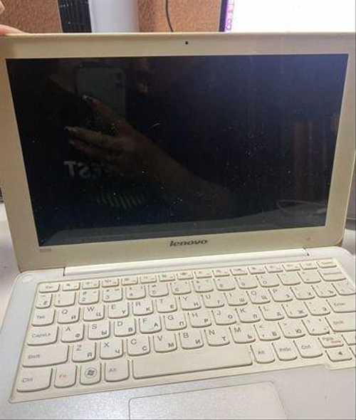 Ноутбук Lenovo S206 белый