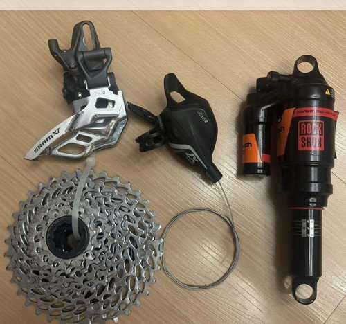 Велозапчасти, амортизатор rockShox 200