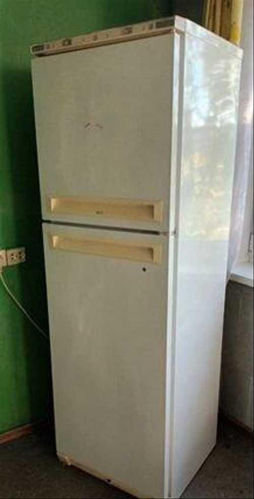 Холодильник Stinol 110 Торг