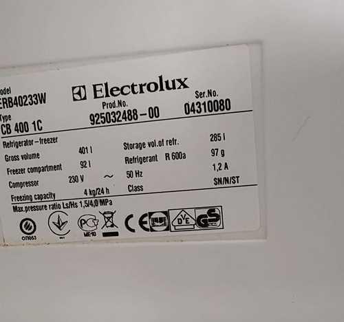 Холодильник + морозилка Electrolux ERB40233W