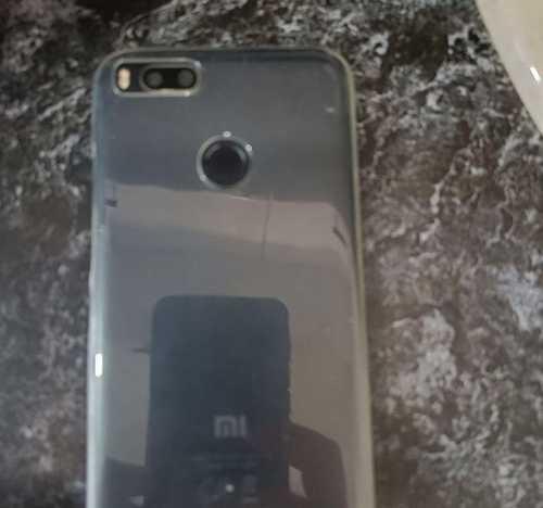 Xiaomi Mi A1 Android One, 4/64 ГБ