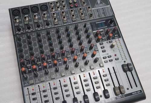 Микшерный пульт Behringer xenyx 1622fx