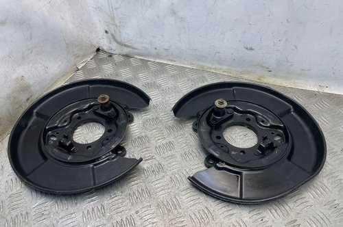 Щит опорный задний Toyota Camry V50 2arfe