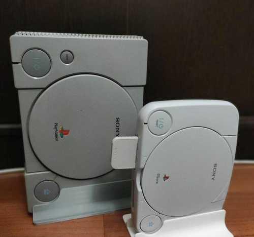 Вертикальные подставки под PlayStation 1 и PSOne