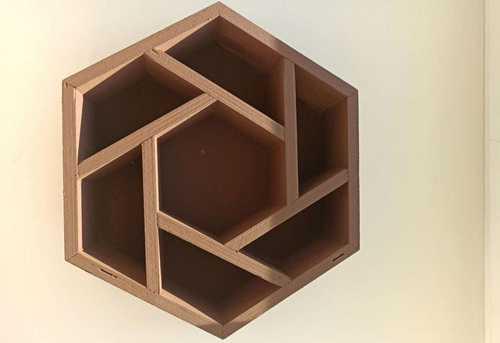 Подарочная деревянная коробочка в виде соты