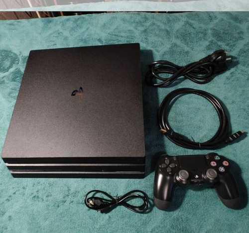Sony Playstation 4 Pro, 1000 ГБ
