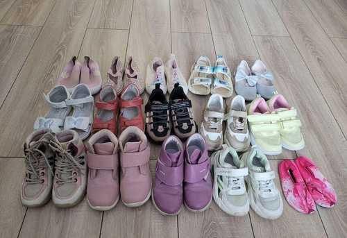 Ботинки, сандали, туфли, кроссовки для девочки
