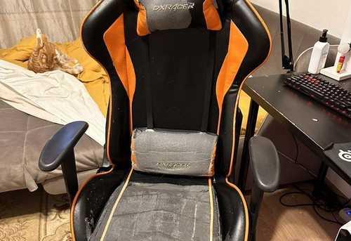 Игровое кресло dxracer