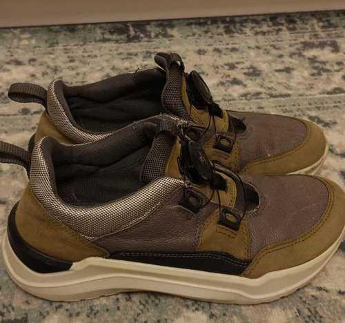 Кроссовки ecco