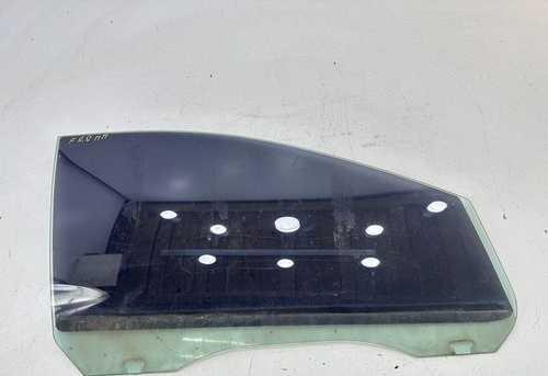 Правое переднее стекло двери Ford Focus 2