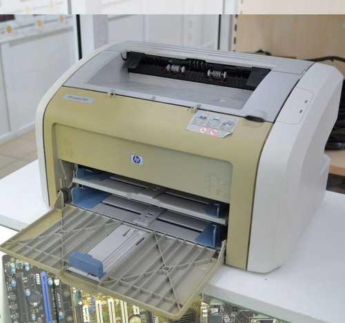 Принтер hp LaserJet 1020