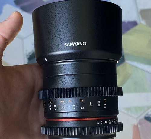 Объектив Samyang 35 1.3 X-mount Vdslr