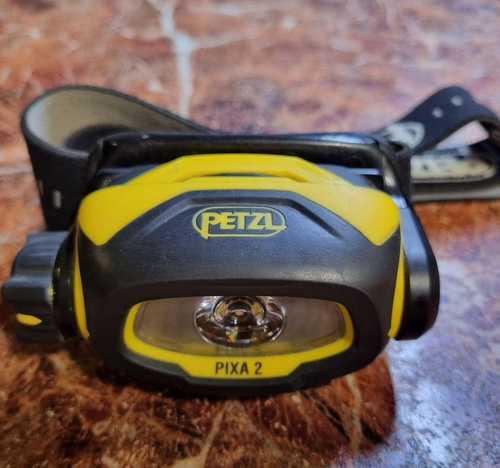 Налобный фонарь Petzl pixa 2