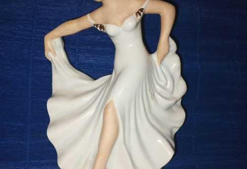 Фарфоровая статуэтка Графенталь Танцующая женщина