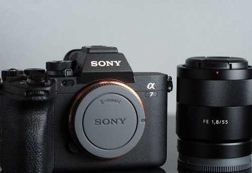 Sony A7 Mark IV + Sony Zeiss 55mm f/1.8 новый