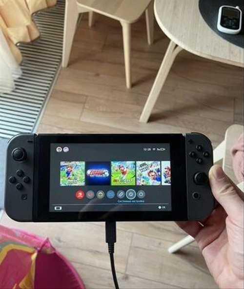 Nintendo switch + 2 controller Pro + допы +игры