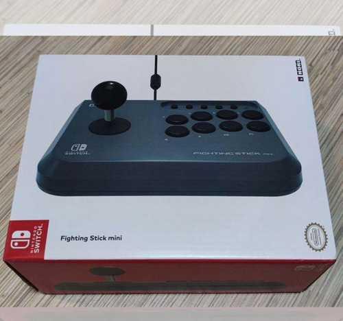 Аркадный Стик hori Fighting Stick mini switch