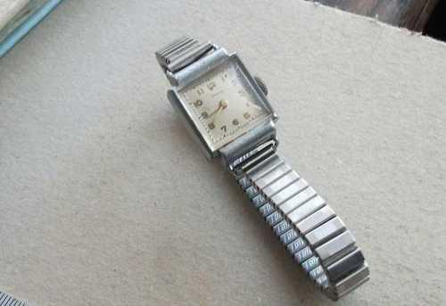 Часы наручные Ornata Швейцария женские браслет