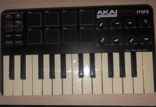 Midi контроллер Akai mpk mini