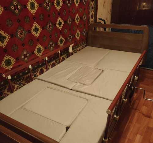 Кровать для лежачих больных, механическая
