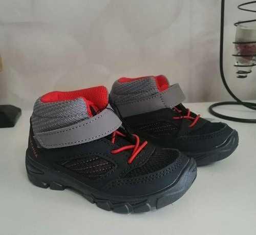 Ботинки decathlon 23 р-р (новые)