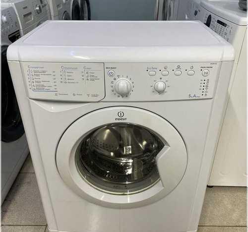 Стиральная машина Indesit iwsb5105