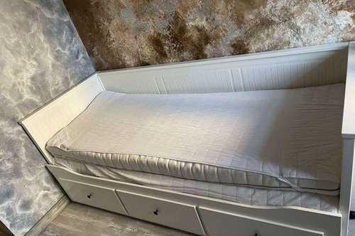 Кровать IKEA хемнес