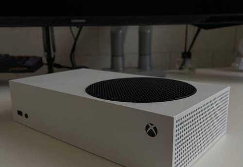 Игровая приставка Xbox Series S (1 Геймпад)