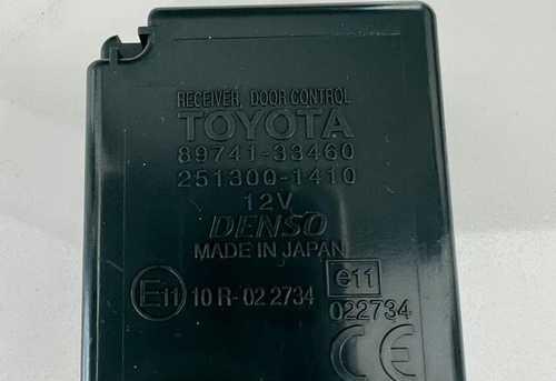 Блок управления дверьми Toyota Camry V40