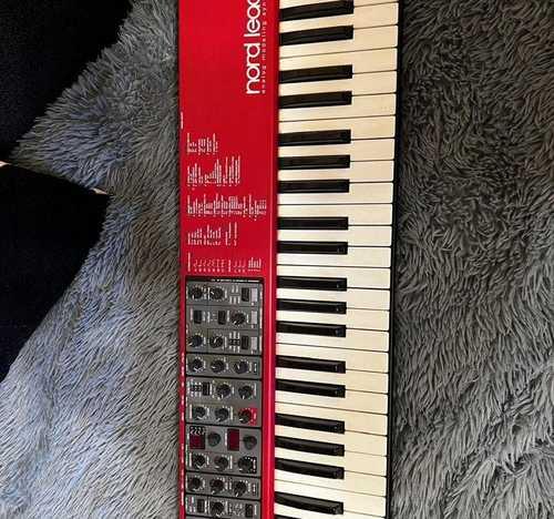 Cинтезатор Nord Lead A1