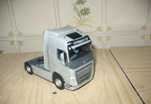 Volvo FH16 (Silver) 2021 Eligor 1/43