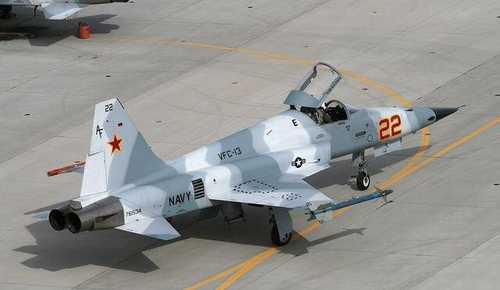 Пластиковая модель самолёта "F-5E" (1/72)
