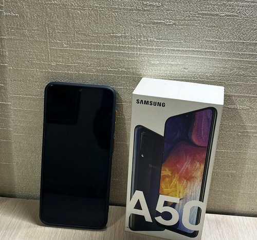 Samsung Galaxy A50, 4/64 ГБ